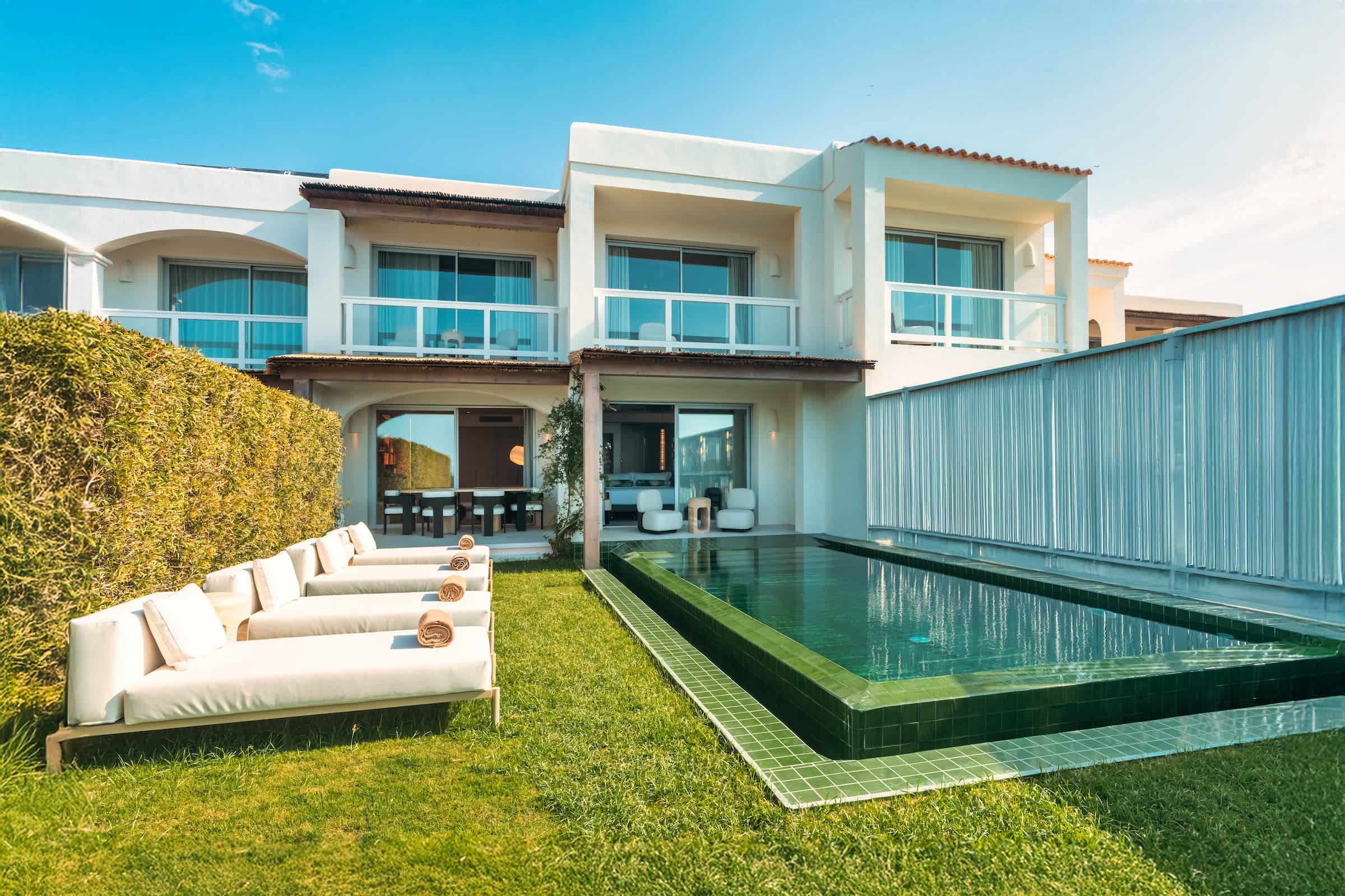 Cherry Vista Suite with XL Pool | Destino Five Ibiza